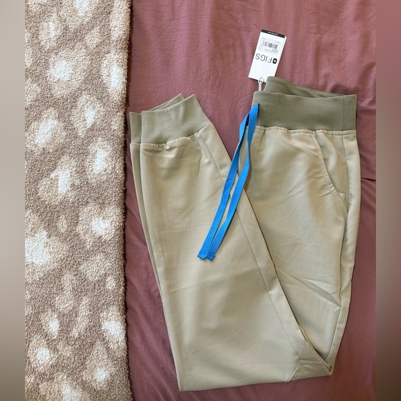 Figs | Other | Sand Figs Scrub Set | Poshmark